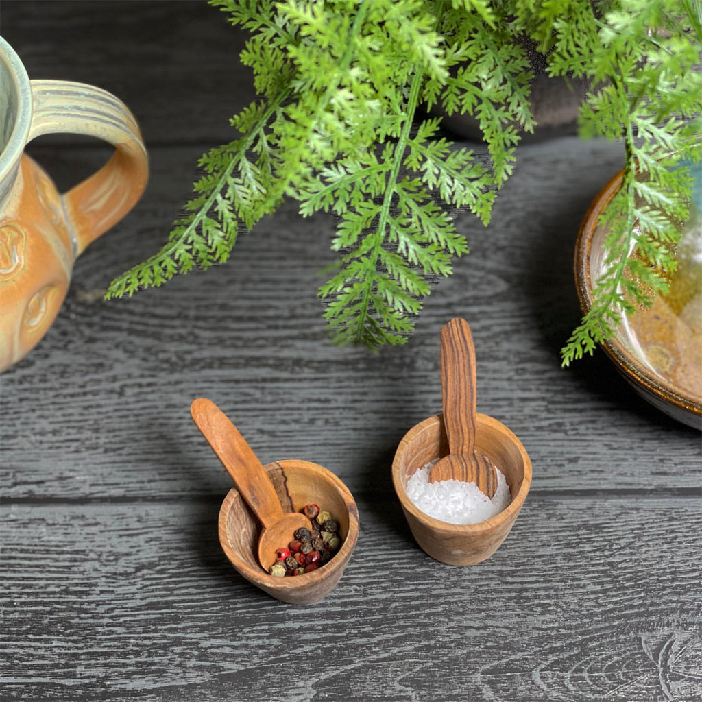 Rustic Olive Wood Salt and Pepper Pinch Pots with Spoons, Hand Carved ...
